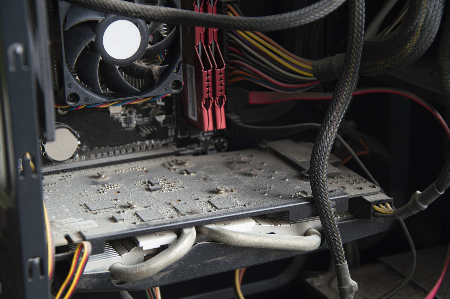 Dust Protection for Your PC: Maintenance Tips & Computer Enclosures